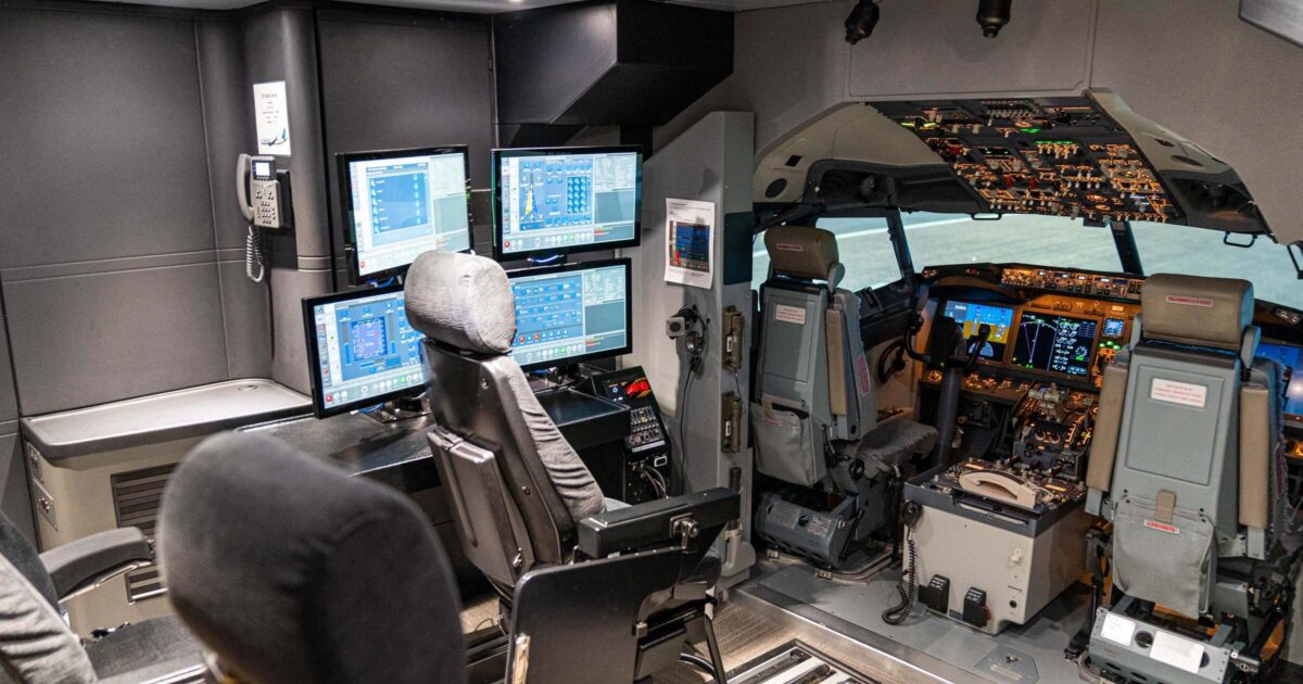 Inside United’s flight training center — and its… AvGeek.travel